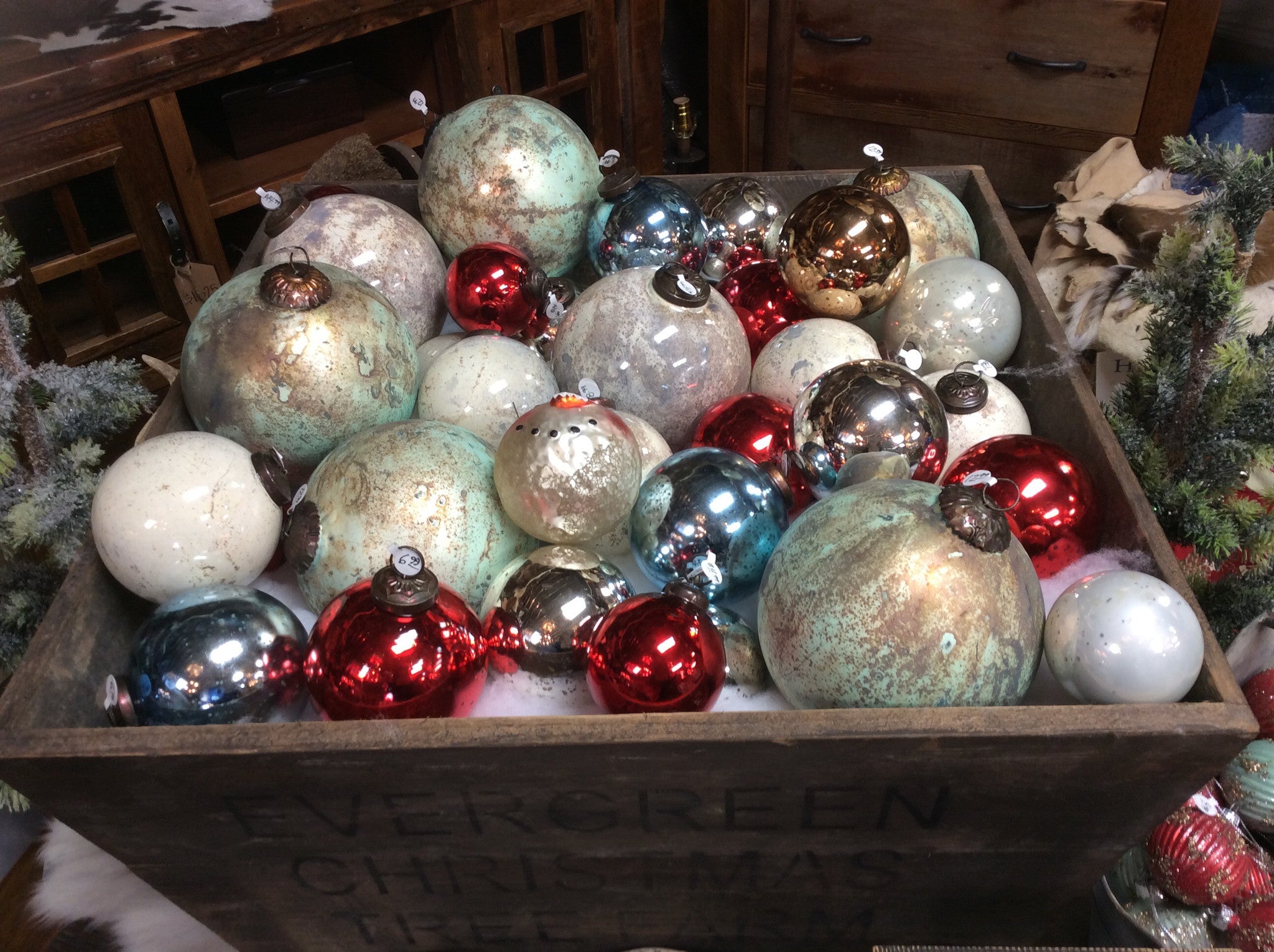 Christmas Decor | Yee Haw Ranch Outfitters | Fredericksburg, TX